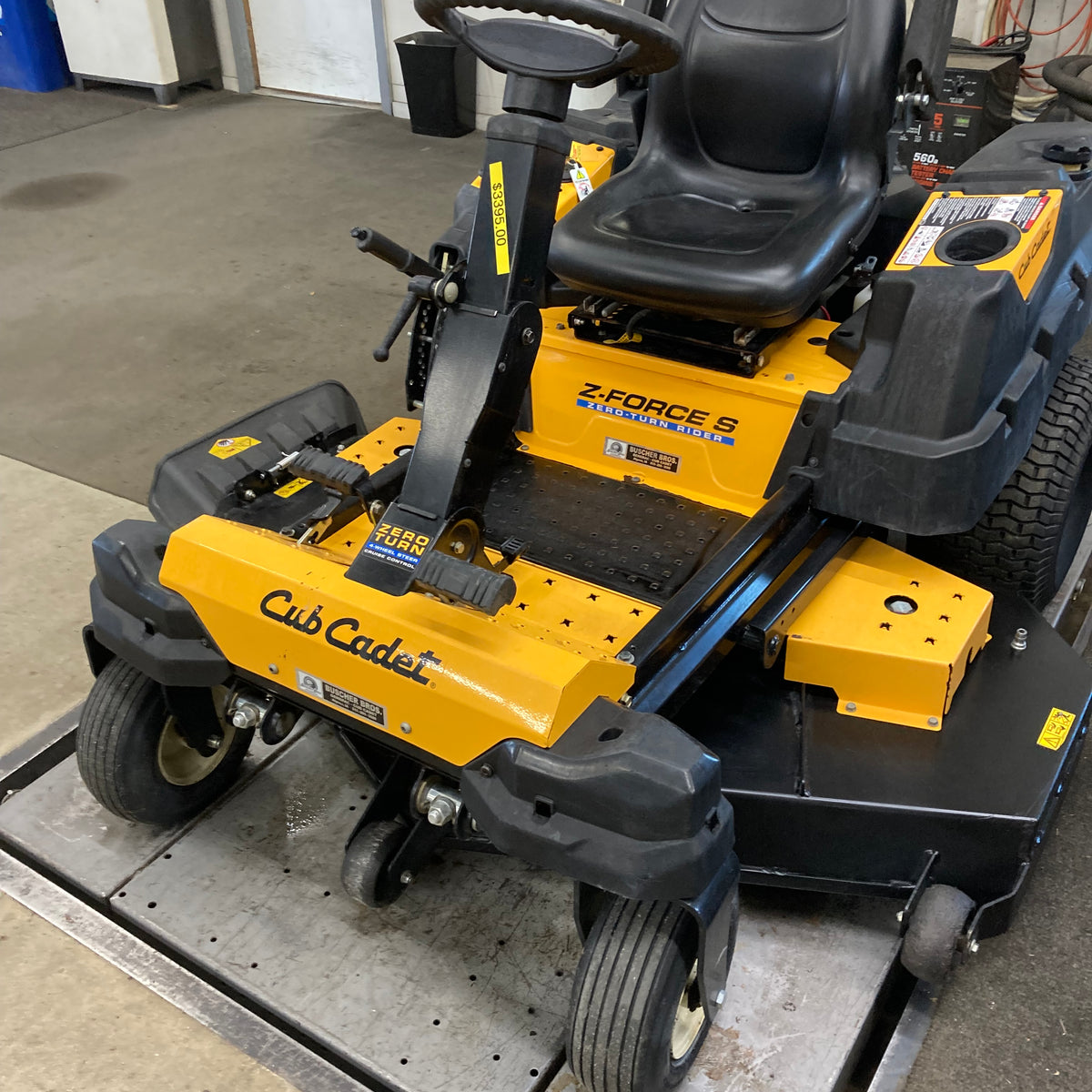 CUB CADET ZF 60S – Buscher Bros